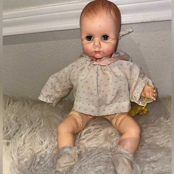 Effanbee | Toys | Vintage Effanbee Lovums Baby Doll 7 Sleepy Eyes ...